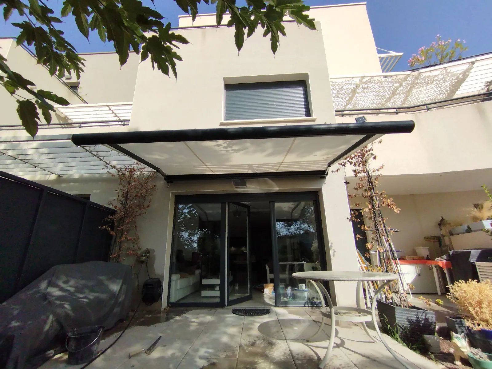 Stores extérieurs - Domalu